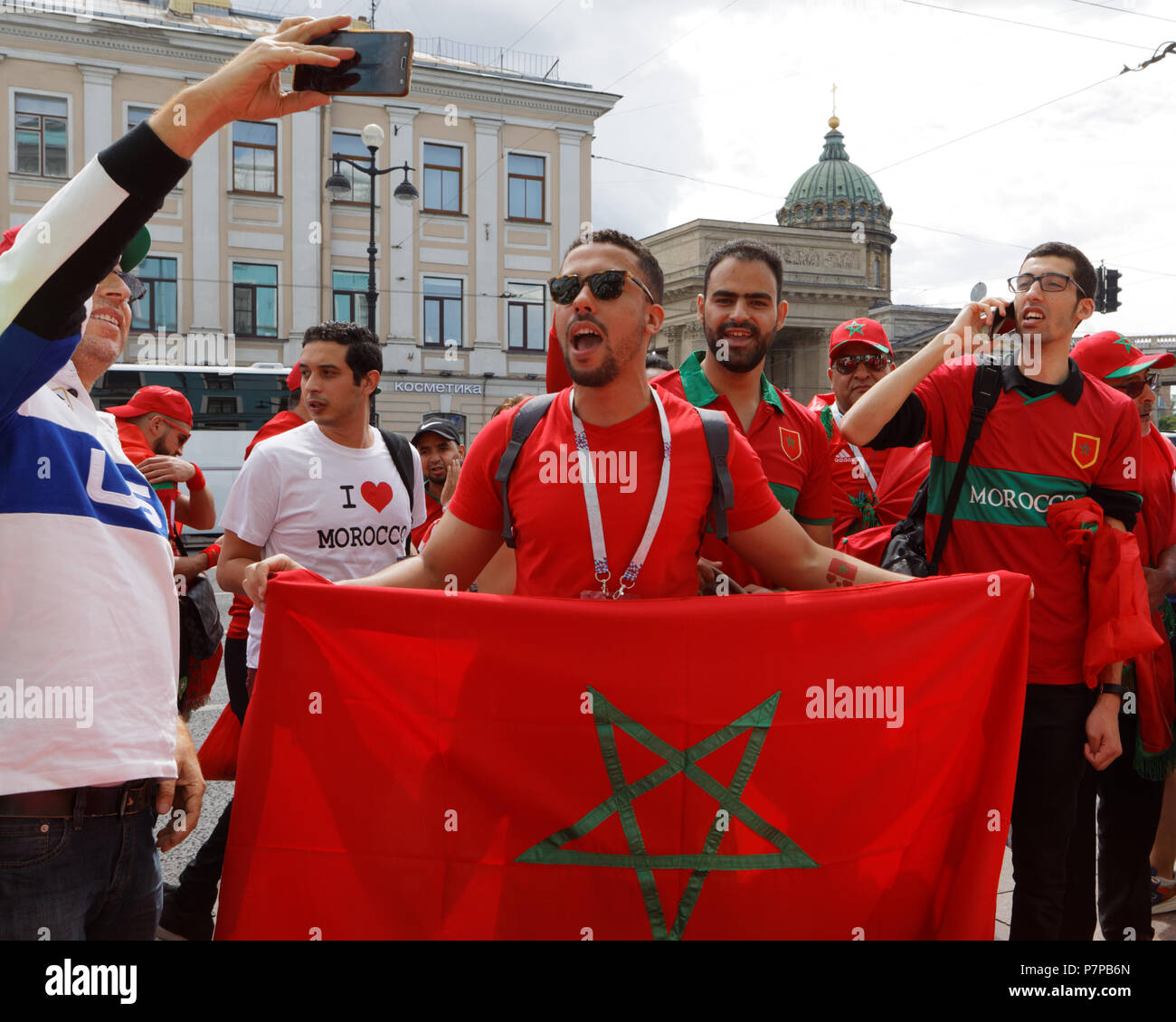 Moroccan football fans hi-res stock photography and images - Alamy