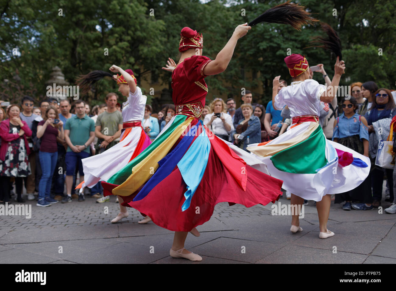 Football dancers costume hi-res stock photography and images - Alamy