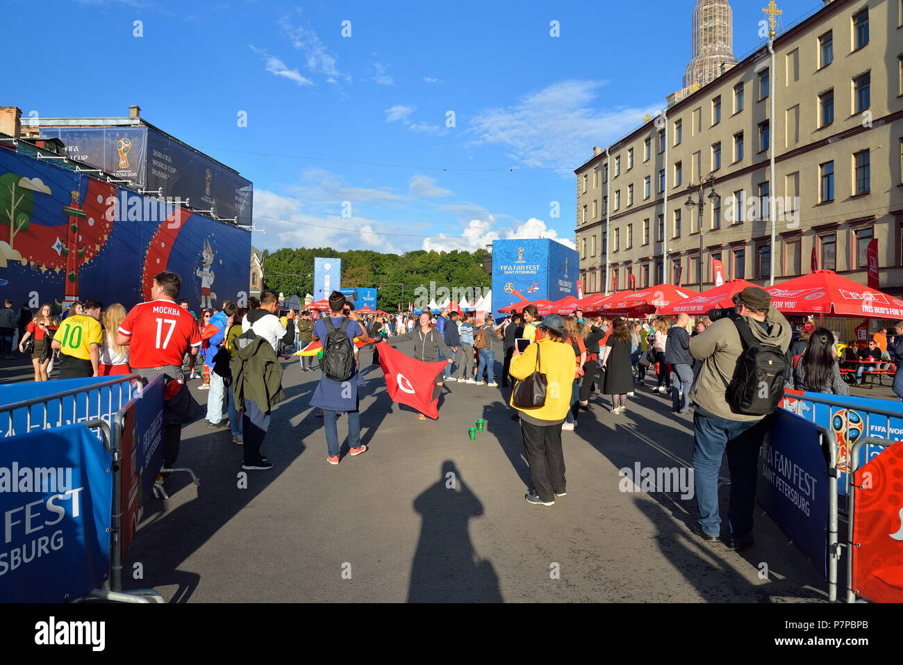Turkey Fans Flag High Resolution Stock Photography and Images - Alamy