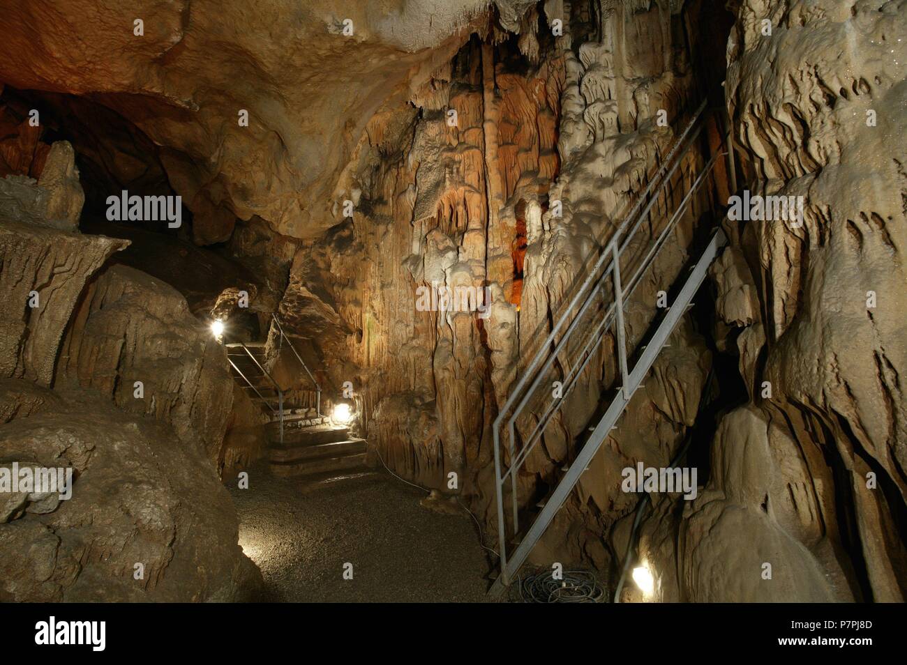 CAVE OF SANTIMAMIÑE. VIZCAYA, BASQUE COUNTRY, SPAIN Stock Photo - Alamy