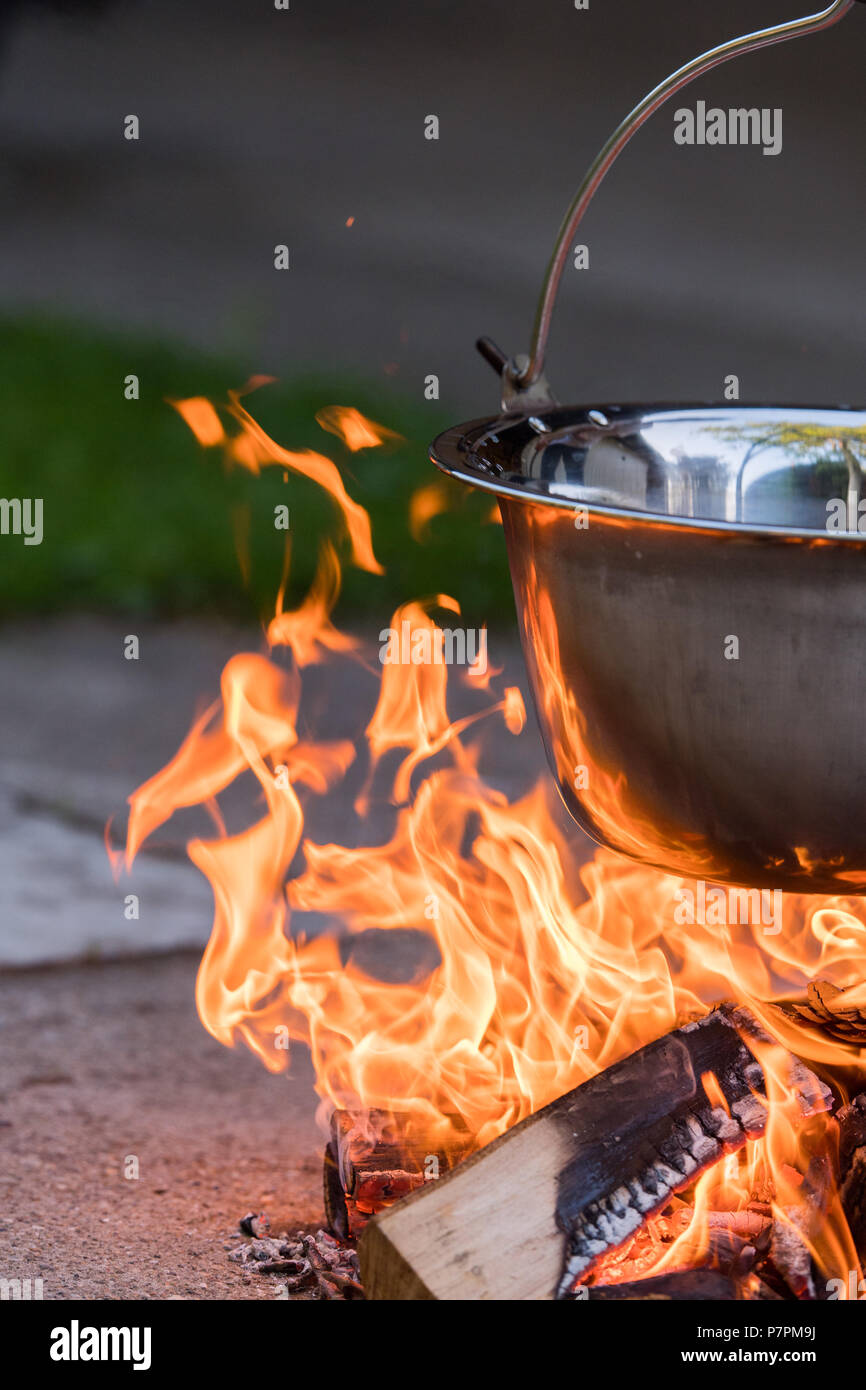 Family cooking kettle flame hi-res stock photography and images - Alamy