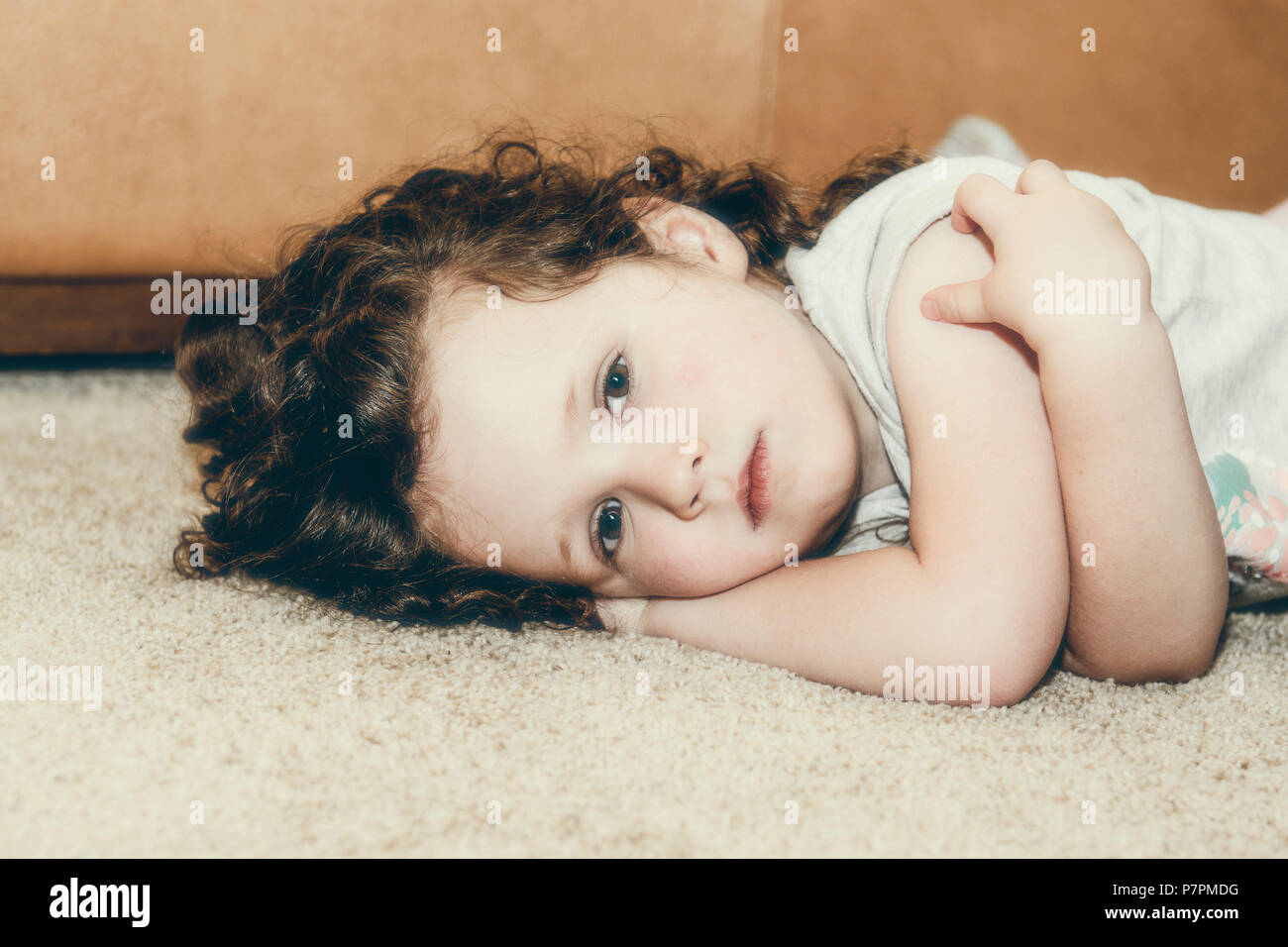 3 year old girl sad hi-res stock photography and images - Alamy