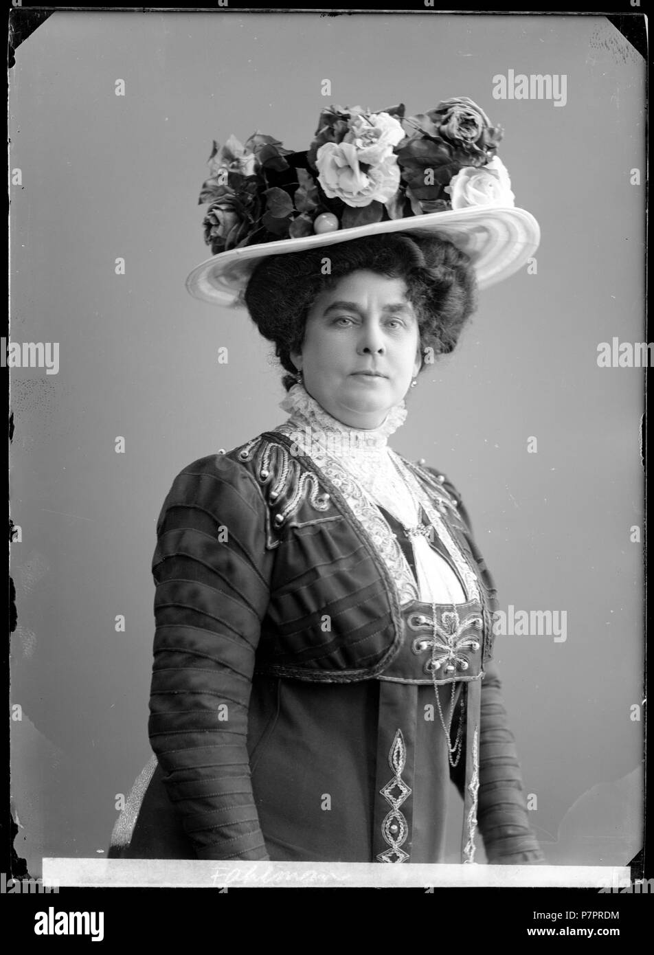 Louise Fahlman som Mrs Warren i Mrs Warrens yrke, Svenska teatern 1908 ...