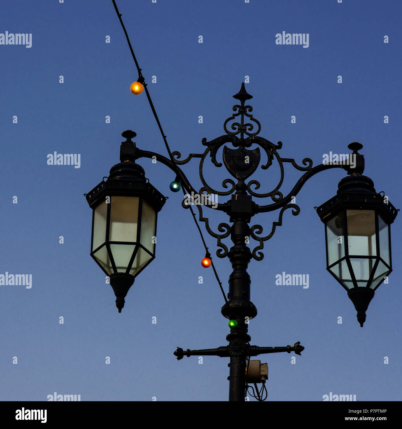 Ornate street lights hi-res stock photography and images - Alamy