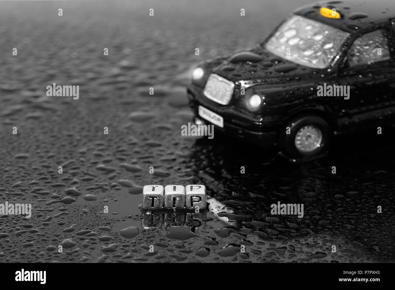 London taxi toy car hi-res stock photography and images - Alamy
