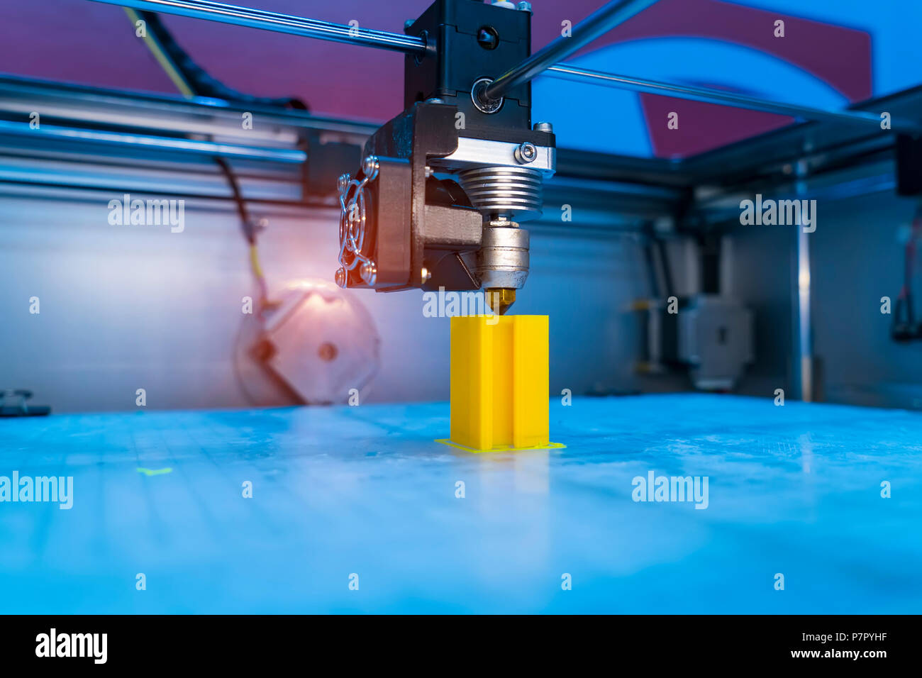 Printing 3D printer Object Stock Photo - Alamy