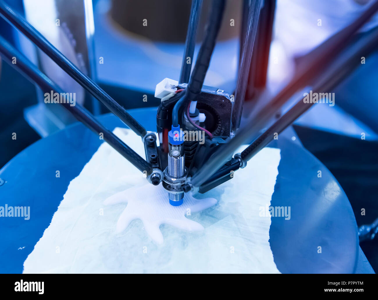 Printing 3D printer Object Stock Photo - Alamy