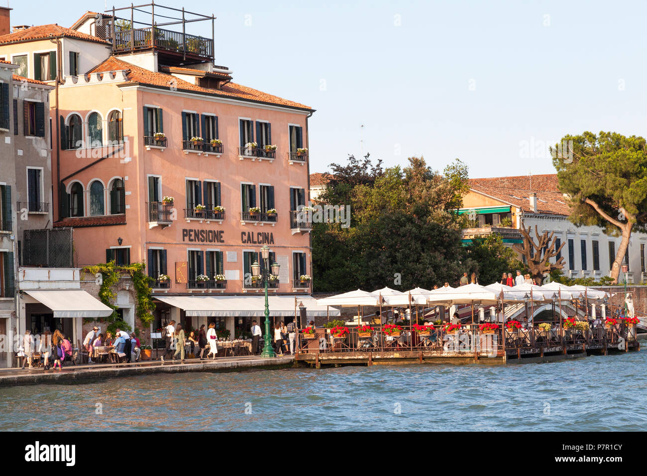 Zattere restaurant hi-res stock photography and images - Alamy