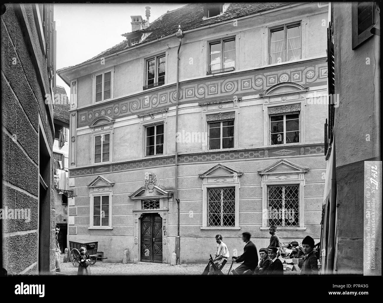 Maison rouge hi-res stock photography and images - Alamy