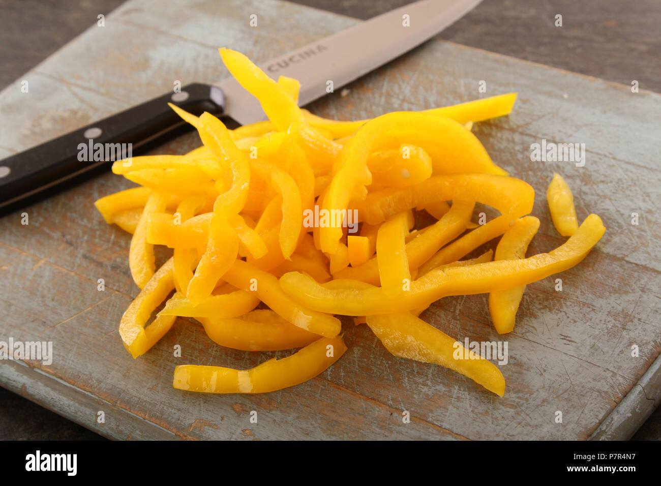 Julienne capsicum peppers hi-res stock photography and images - Alamy