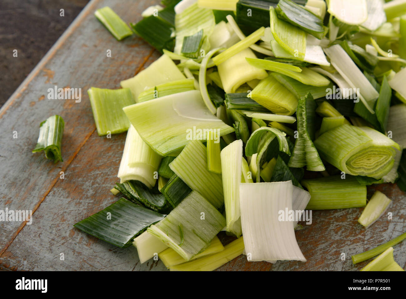 Rough chopped leeks hi-res stock photography and images - Alamy