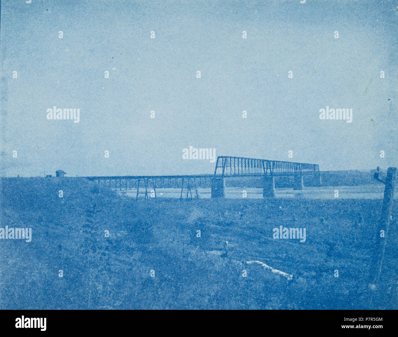 Rulo bridge hi-res stock photography and images - Alamy