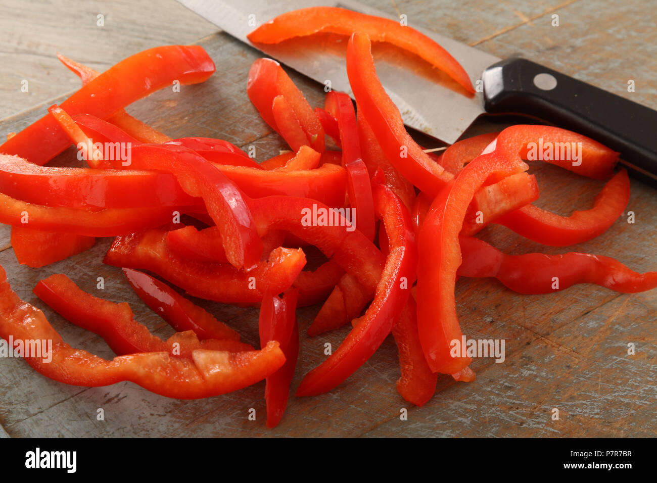 Julienne red peppers hi-res stock photography and images - Alamy