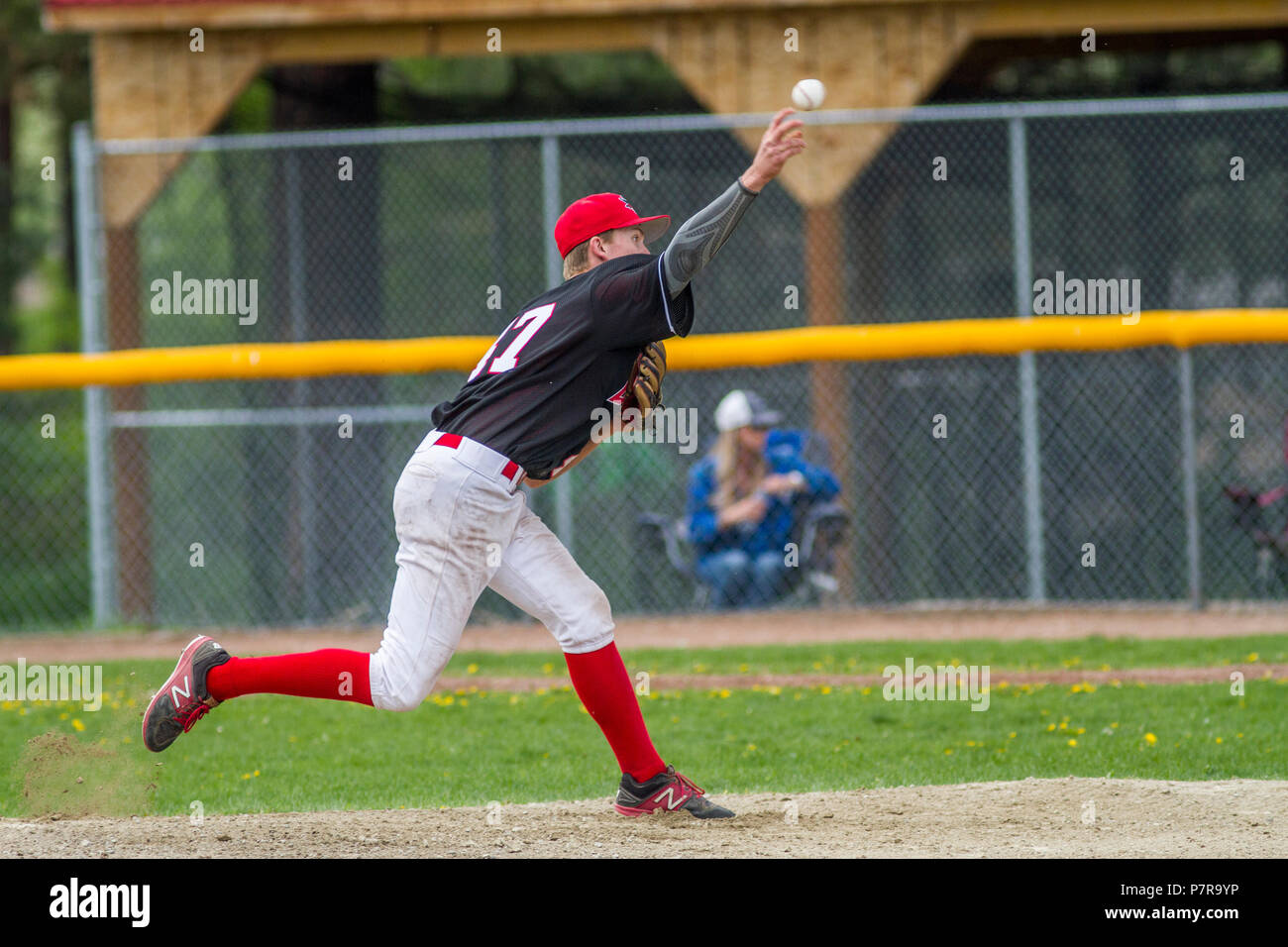 Throwing dirt hi-res stock photography and images - Alamy
