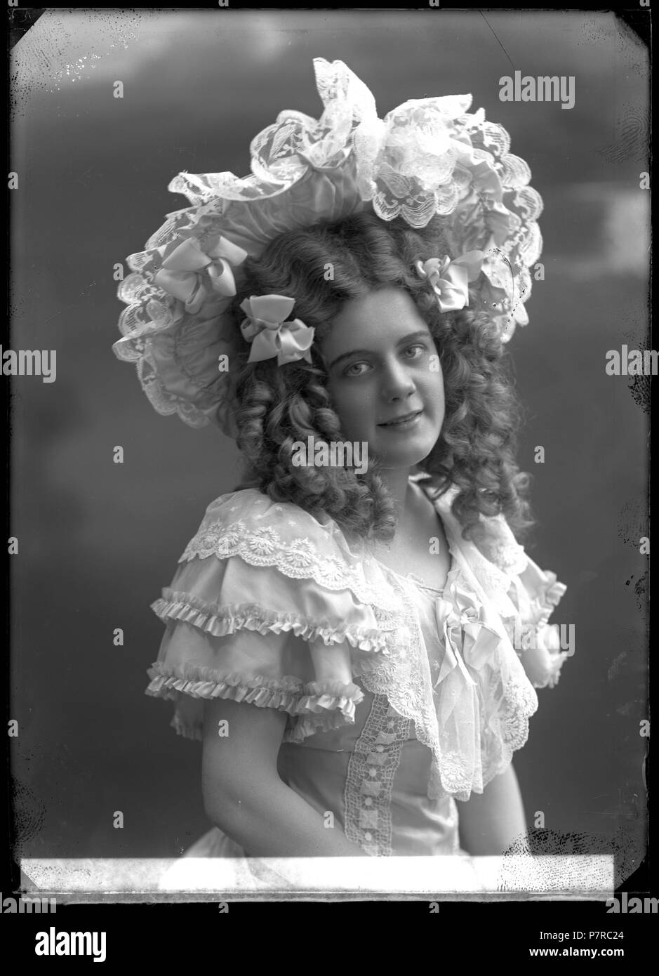 . Maud Keyser in Flickorna Jackson at Oscarsteatern 1908. English: Maud ...
