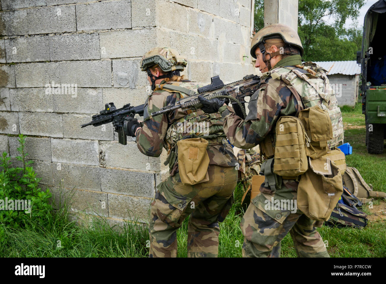 Members from miliatry ski Team attend commando training at Chambaran ...