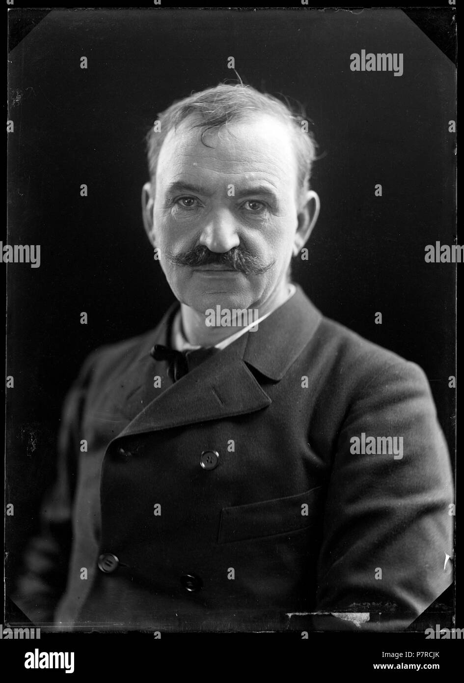 August Lindberg, odaterat porträtt ca 1908. Glasnegativ 29 August ...