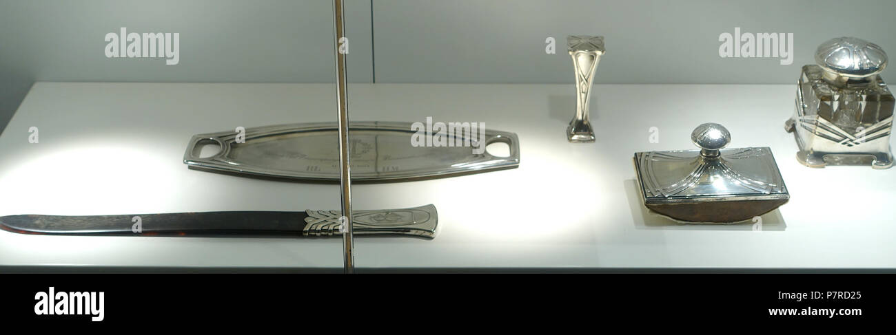 Silver glass hi-res stock photography and images - Alamy