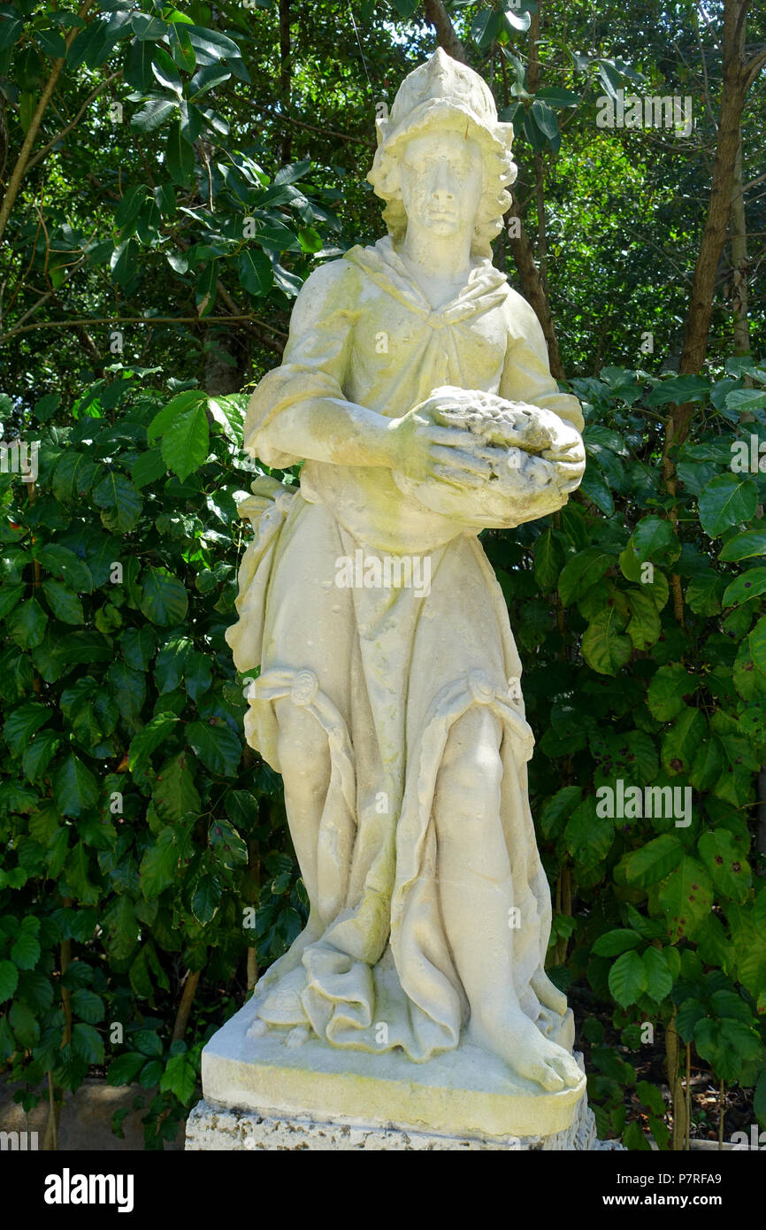English: Sculpture in Vizcaya Museum and Gardens - Miami, Florida, USA ...