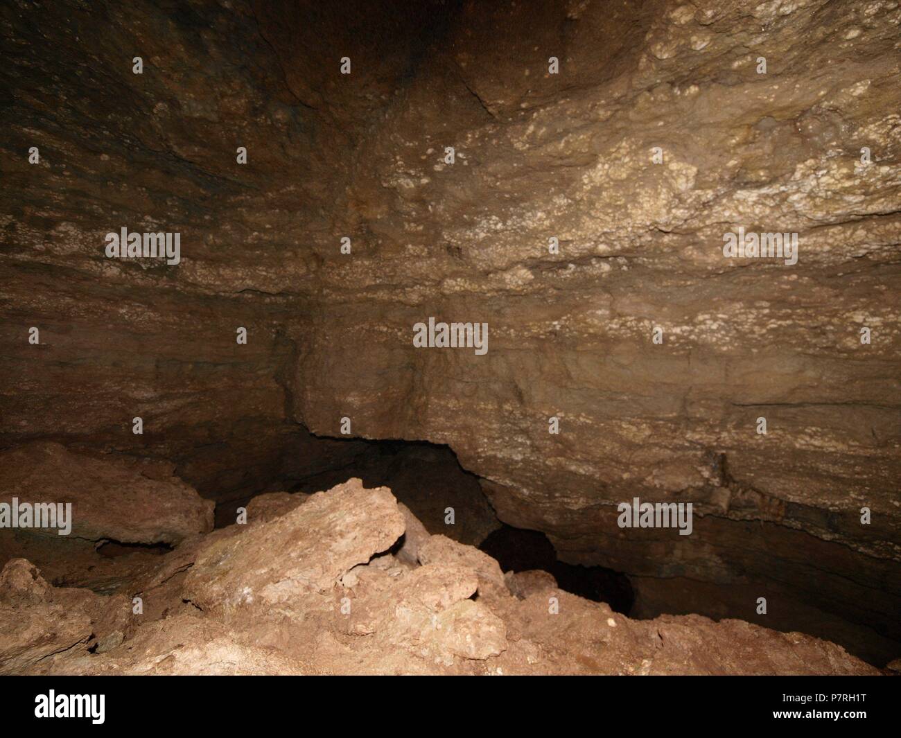 CUEVA DE PEDRO FERNANDEZ. ESTREMERA, COMUNINDAD DE MADRID, ESPAÑA Stock ...