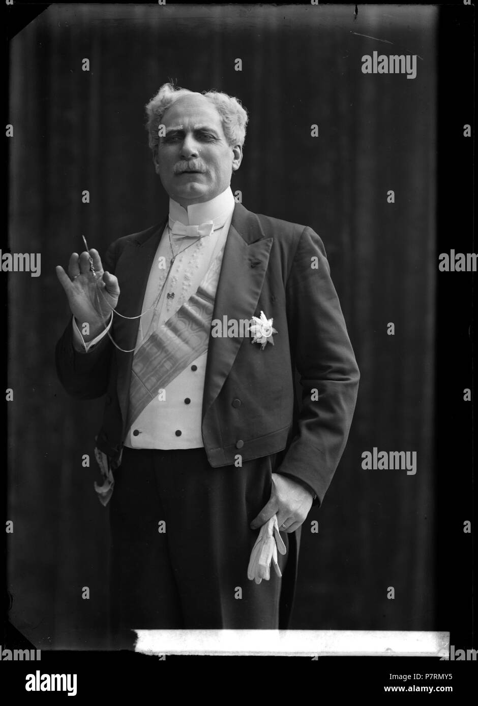 Lord caversham hi-res stock photography and images - Alamy