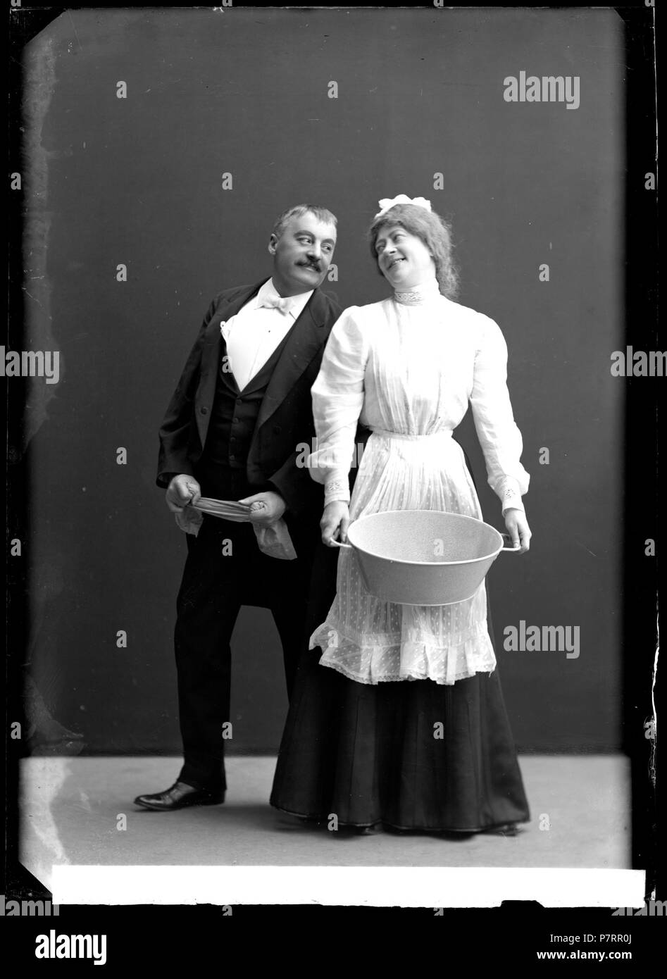 Emil Adami & Stassa Wahlgren i N:r 30 Gustafsson, Södra teatern 1908 ...