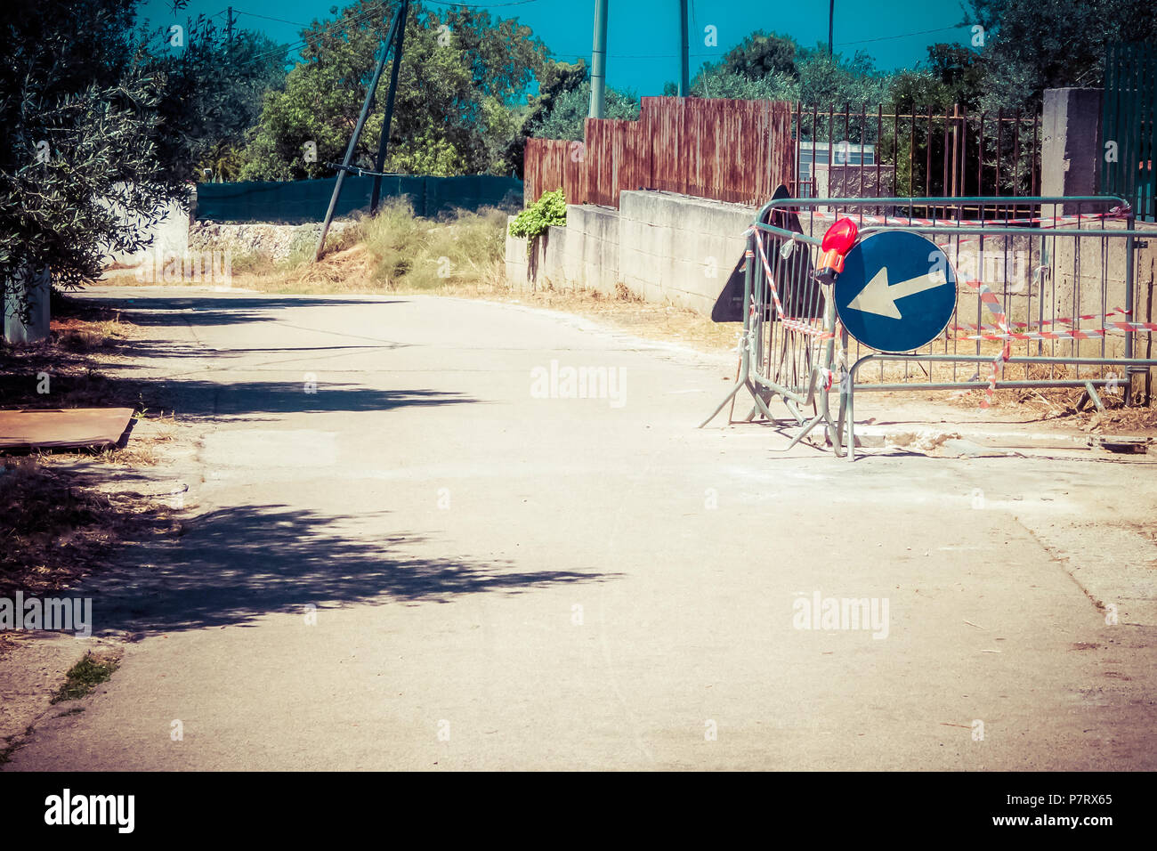 Deserted country hi-res stock photography and images - Alamy