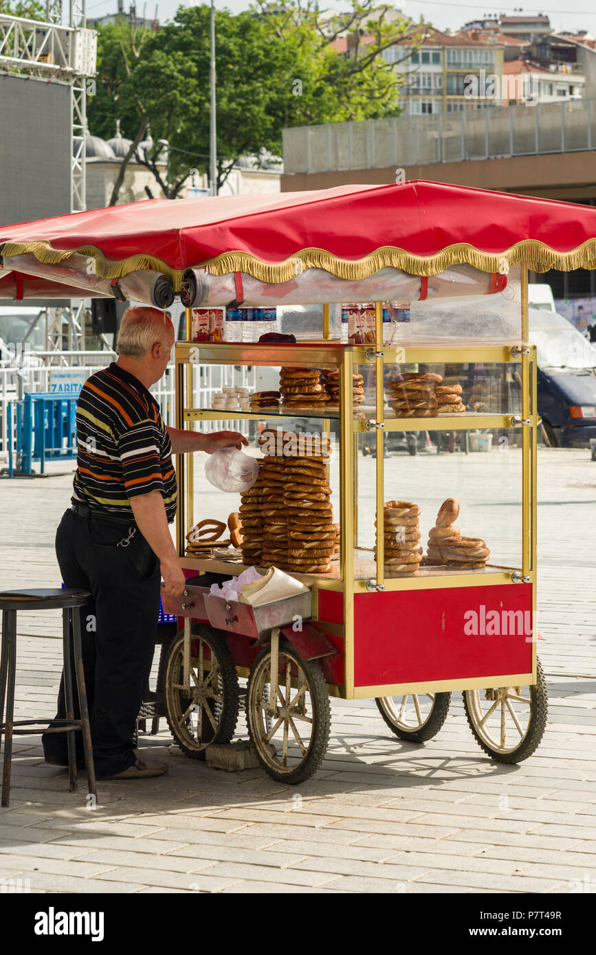 Simit stand turkey hi-res stock photography and images - Alamy