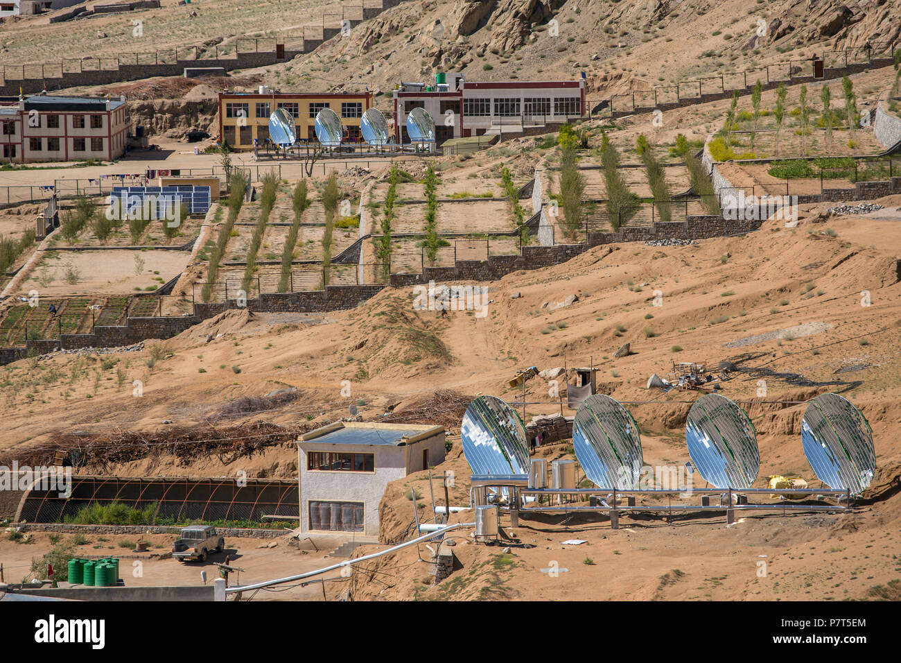 Solar power village india hi-res stock photography and images - Alamy