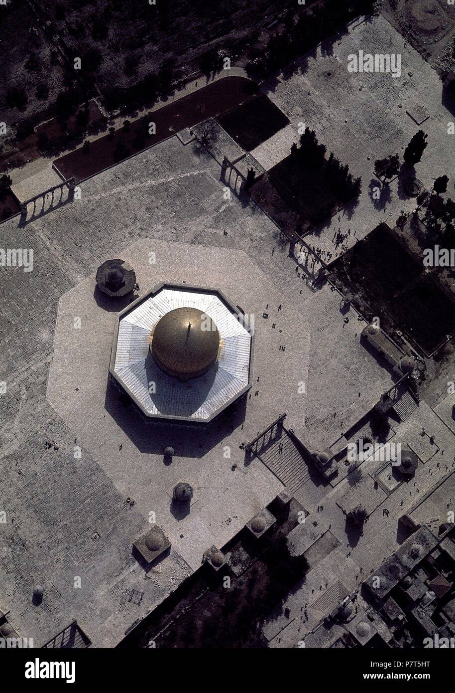 Vista de la mezquita de omar hi-res stock photography and images - Alamy