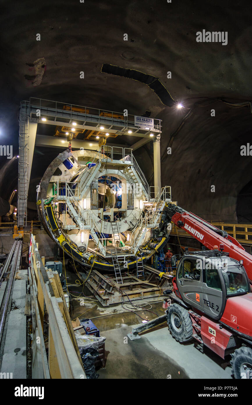 Spital am Semmering: assembly of Tunnelbohrmaschine (tunnel boring ...