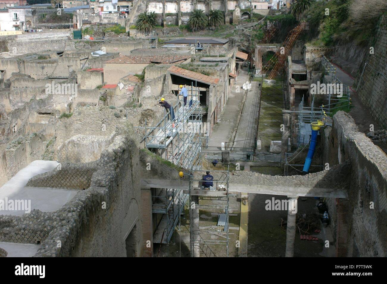 Ruinas de italia hi-res stock photography and images - Alamy