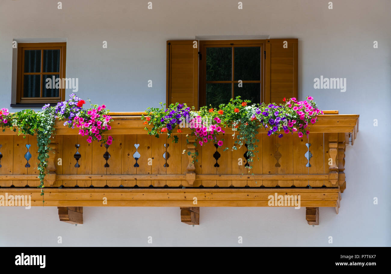 Tyrolean cottage hi-res stock photography and images - Alamy