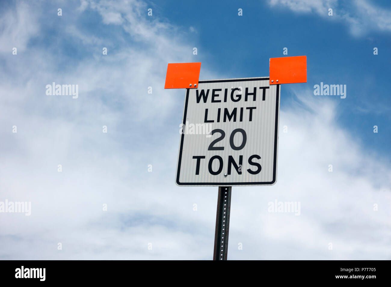 Weight limit hi-res stock photography and images - Alamy