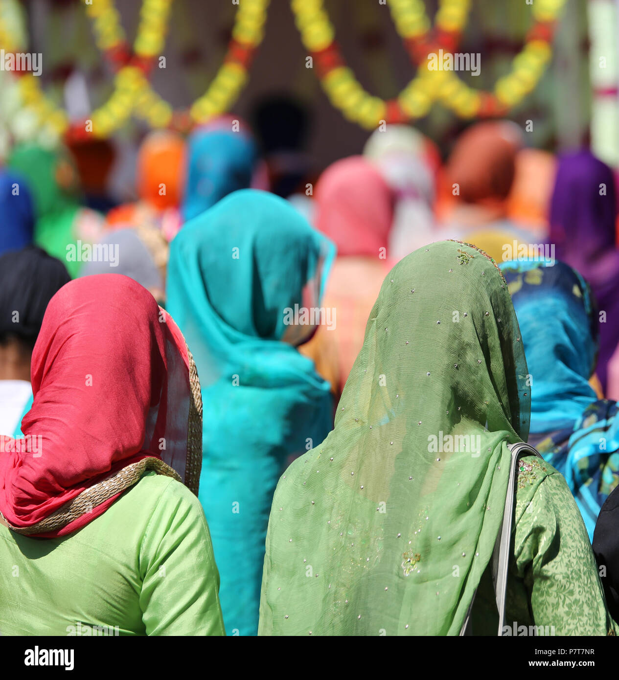 sikh young women with veil on the heads Stock Photo - Alamy