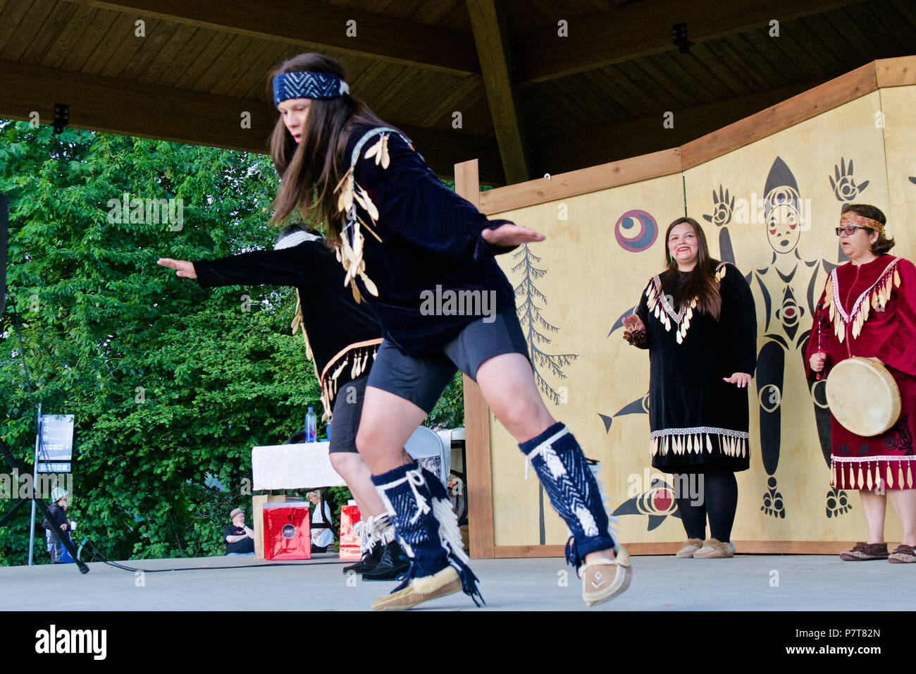 Traditional canadian clothing hi-res stock photography and images - Alamy