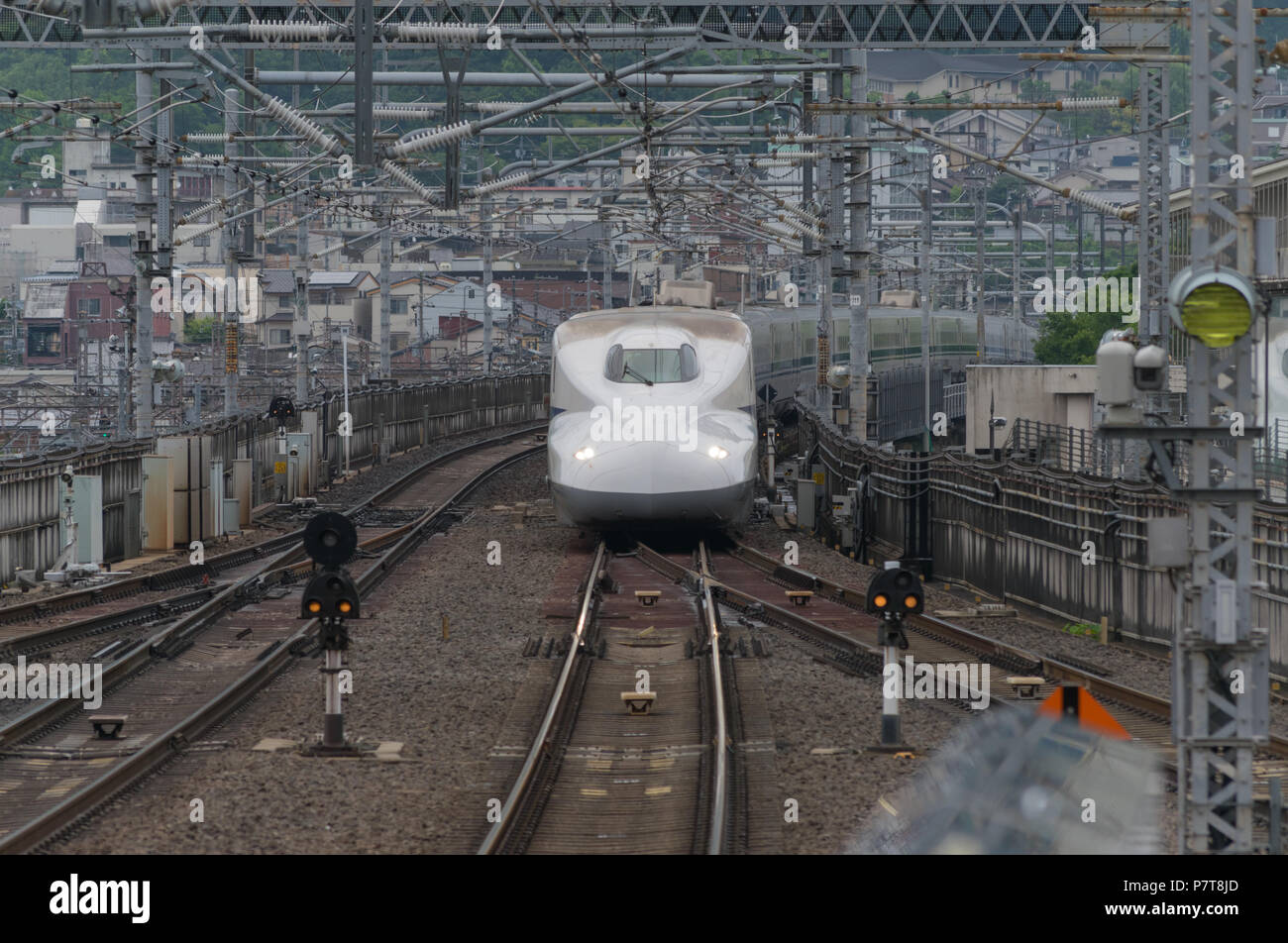 Japan bullet train engine hi-res stock photography and images - Alamy