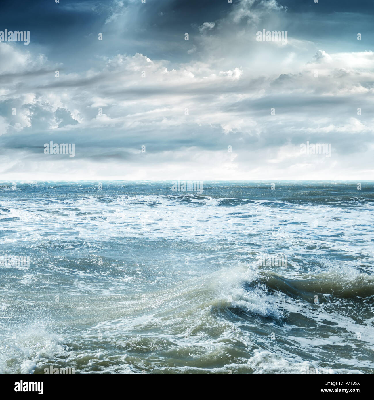 Sky clouds paradise tropical hi-res stock photography and images - Alamy