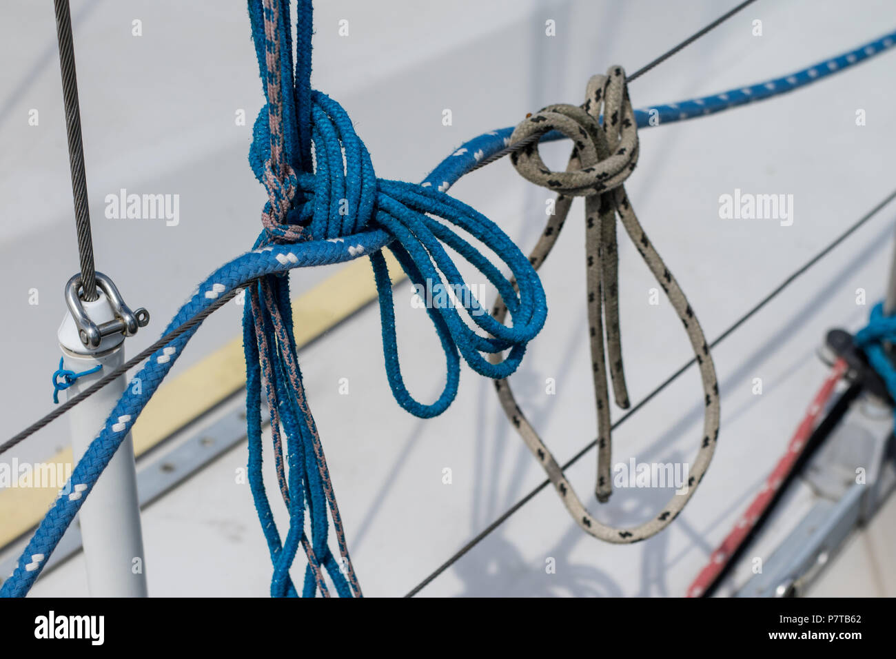 Capstan knot hi-res stock photography and images - Alamy