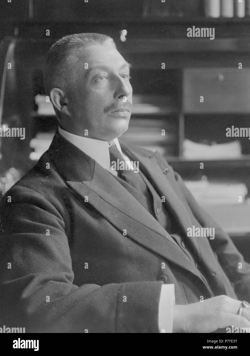 English: Hendrikus Colijn (1869-1944). Minister van Oorlog. 1913 . 1913 ...