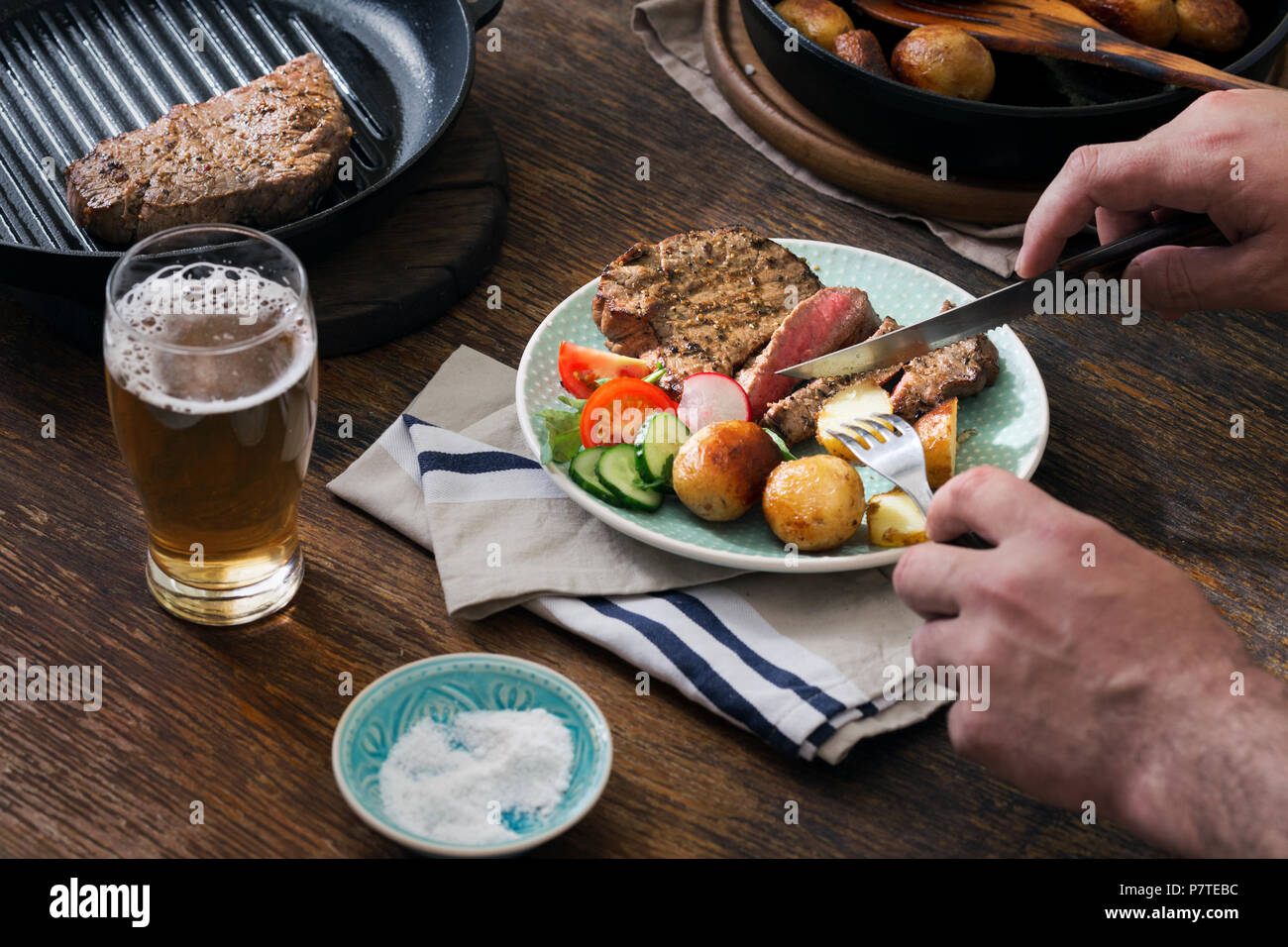 Man eating steak hi-res stock photography and images - Alamy