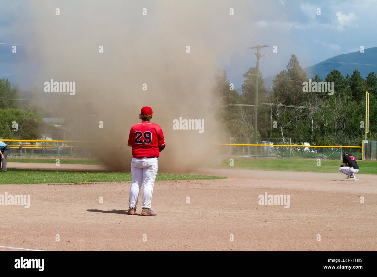 Baseball fly ball hi-res stock photography and images - Alamy