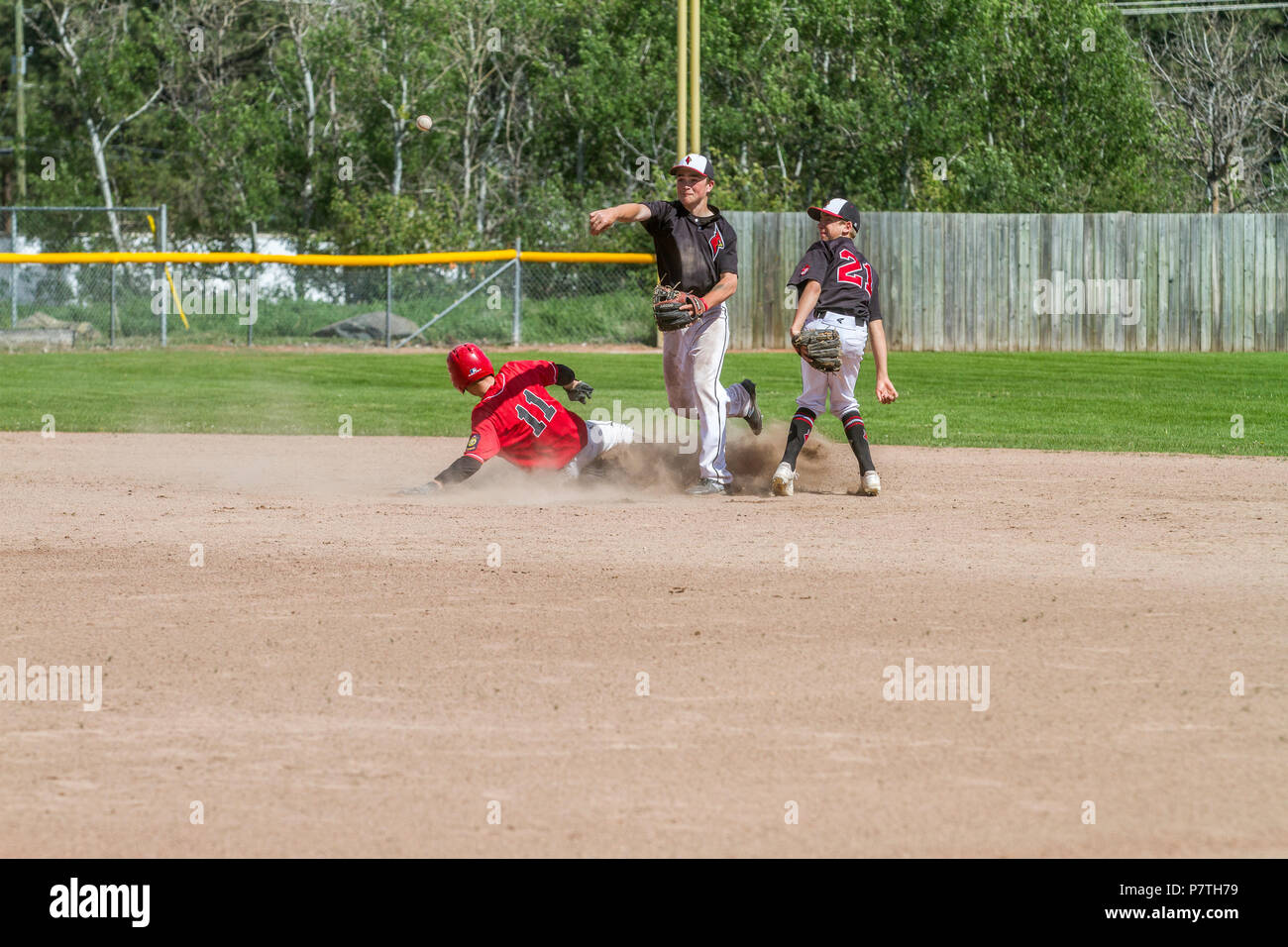 Running turning athlete hi-res stock photography and images - Alamy
