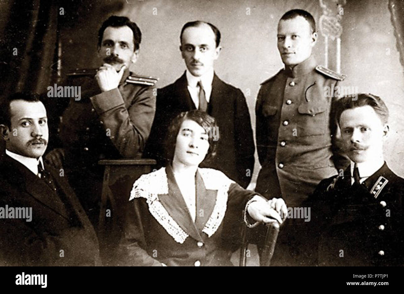 1914 27 Arsenyev and members of the ethnographic circle Stock Photo - Alamy