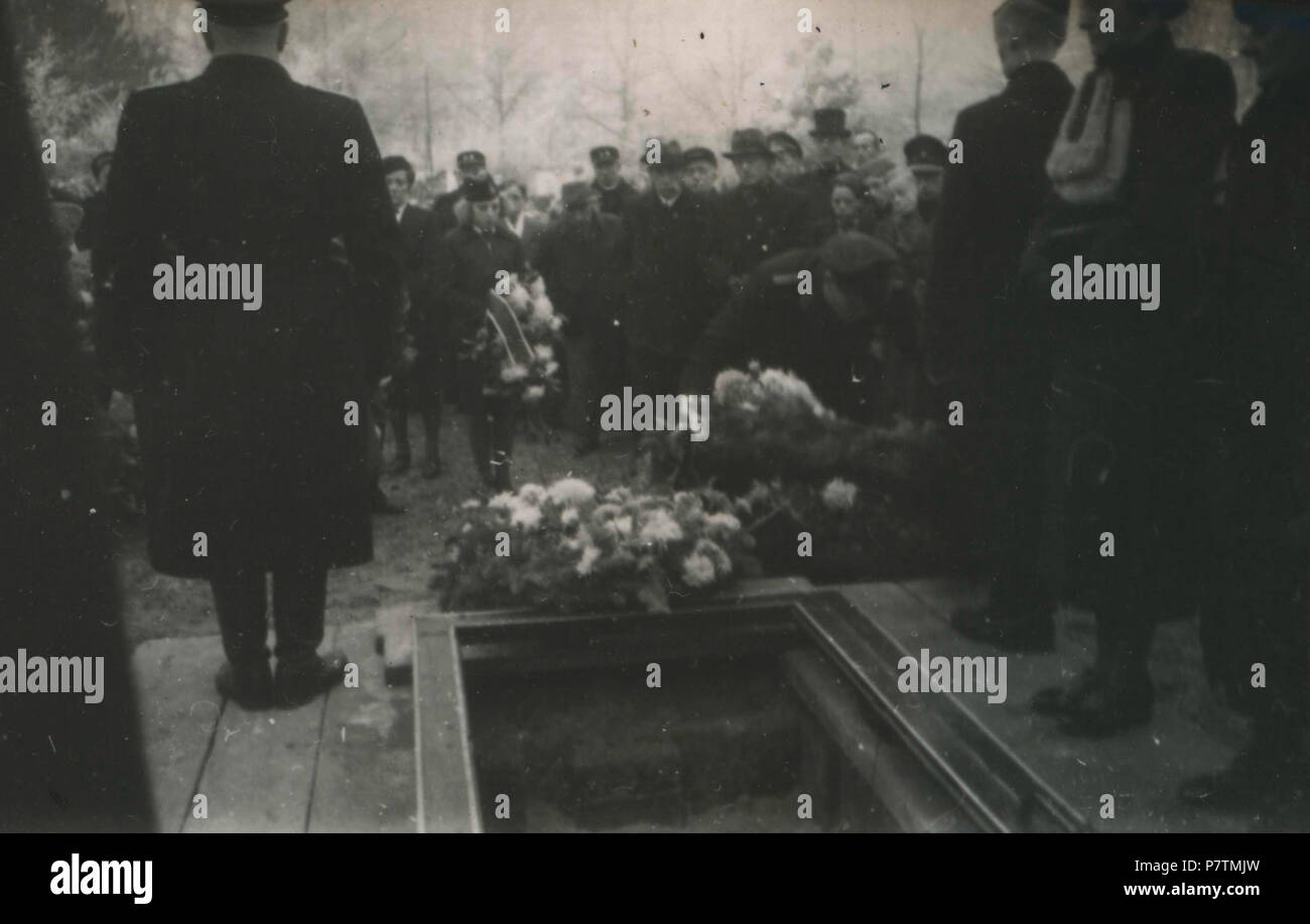 . Begrafenis NSB. Nederlands: Begrafenis van Dr. J.J.L.D. Baron van ...