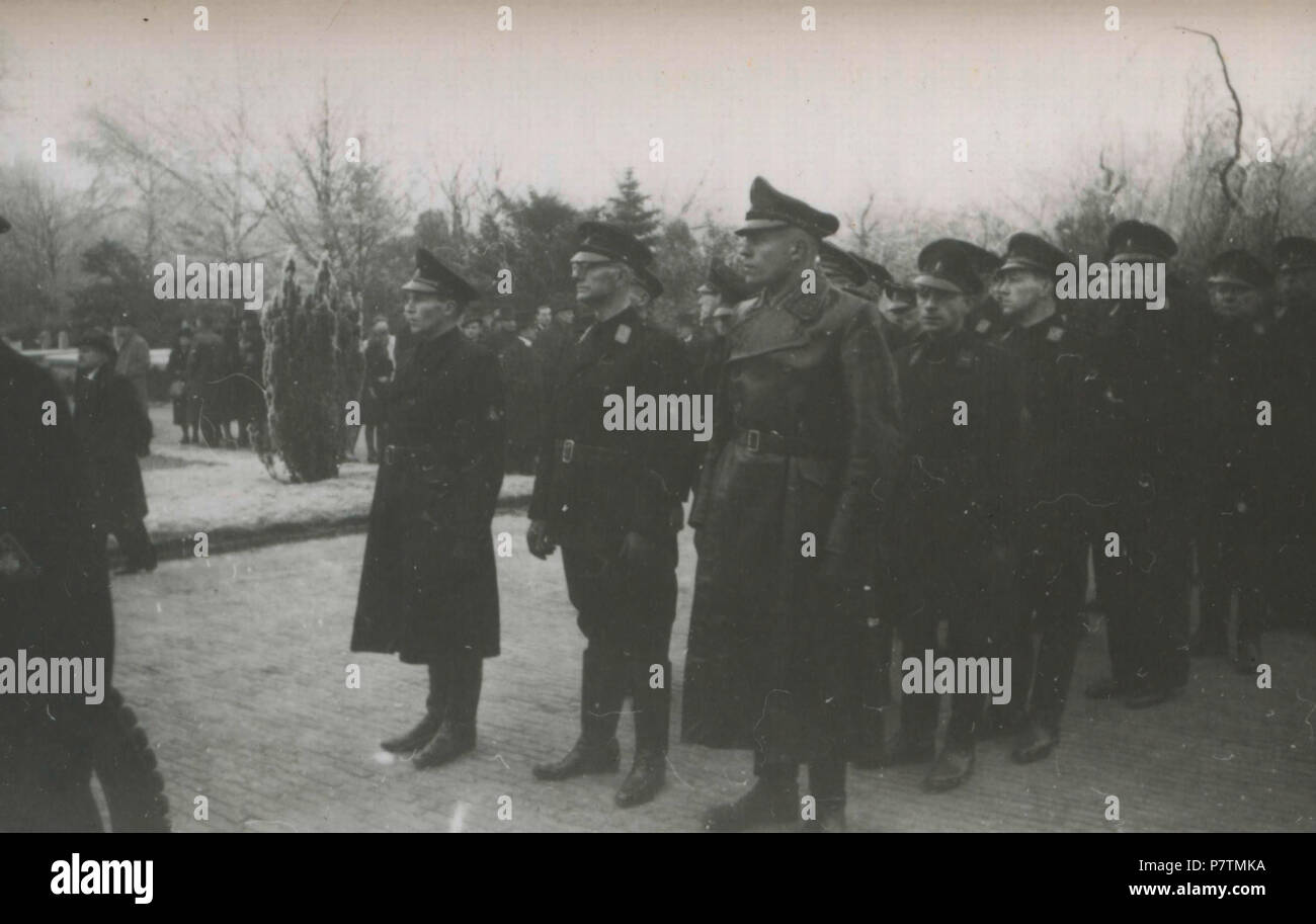 . Begrafenis NSB. Nederlands: Begrafenis van Dr. J.J.L.D. Baron van ...