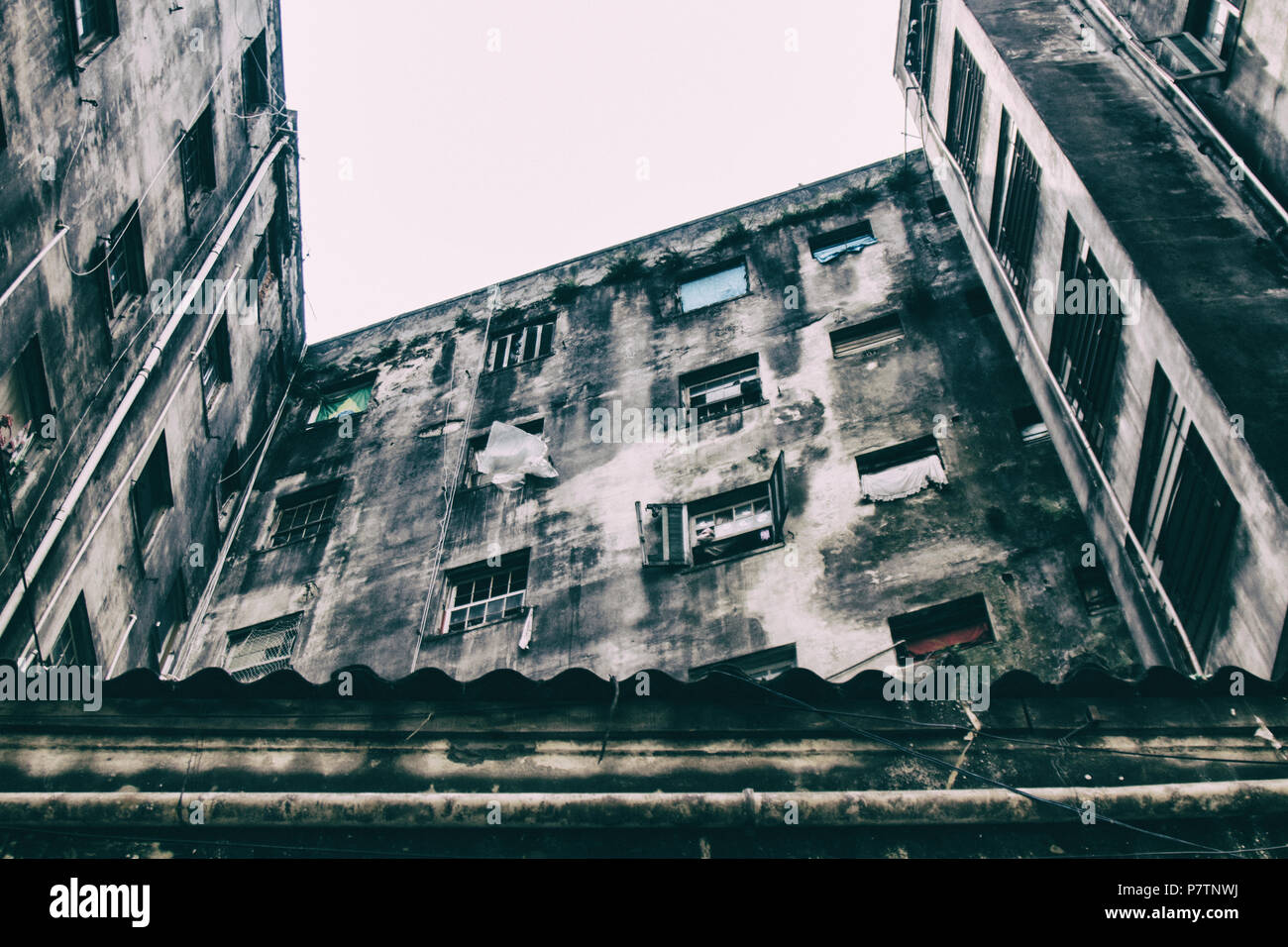 Shabby worn building. No people Stock Photo - Alamy