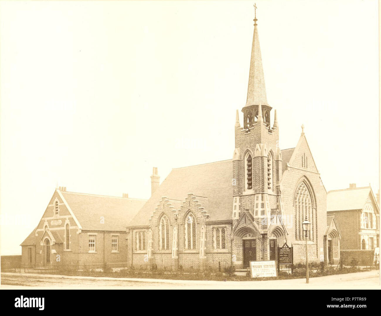 English: Caversham Methodist Church and Sunday School, at the corner of ...