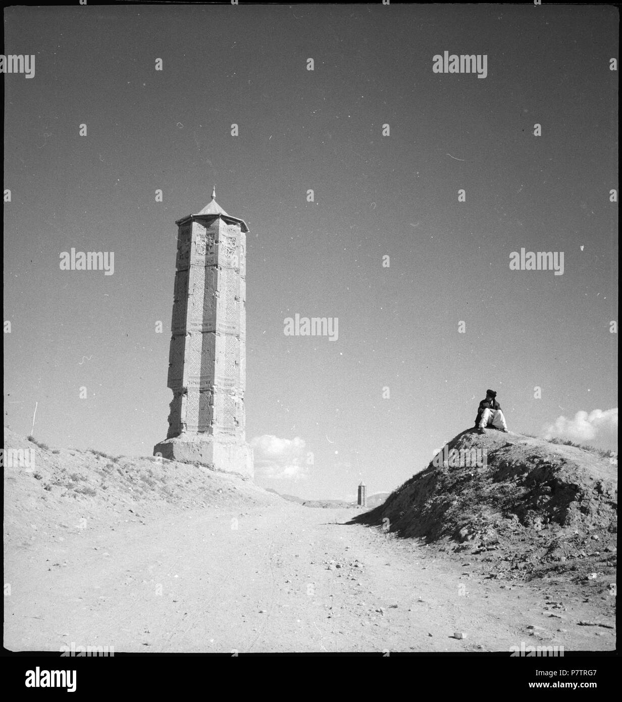 Afghanistan historical landscape Black and White Stock Photos & Images ...