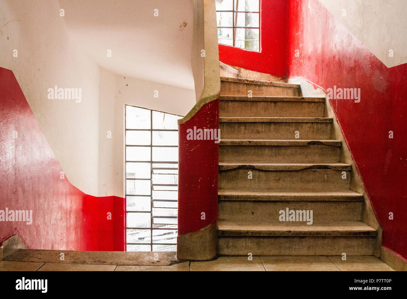 Windows and stairs on a residential building floor Stock Photo - Alamy